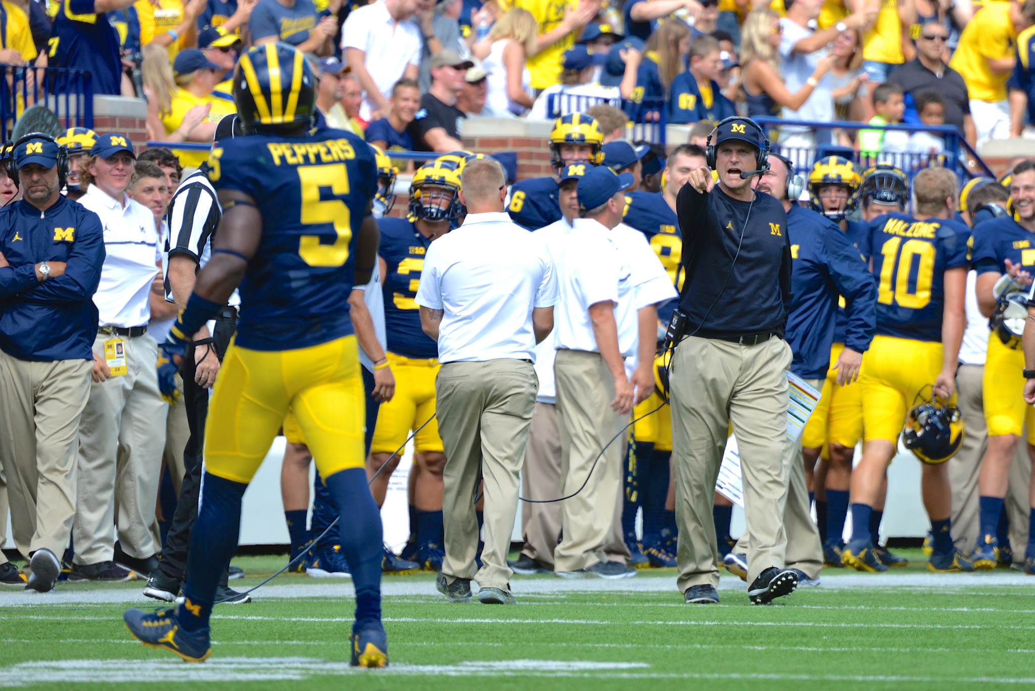 New Michigan Man: 2019 LB Charles Thomas Commits | MGoFish