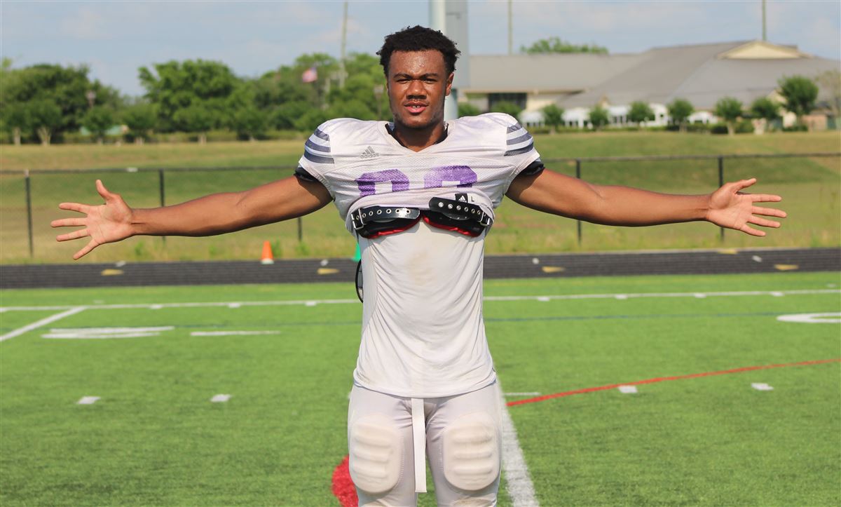 New Michigan Man: TE Mustapha Muhammad Commits to Michigan | MGoFish