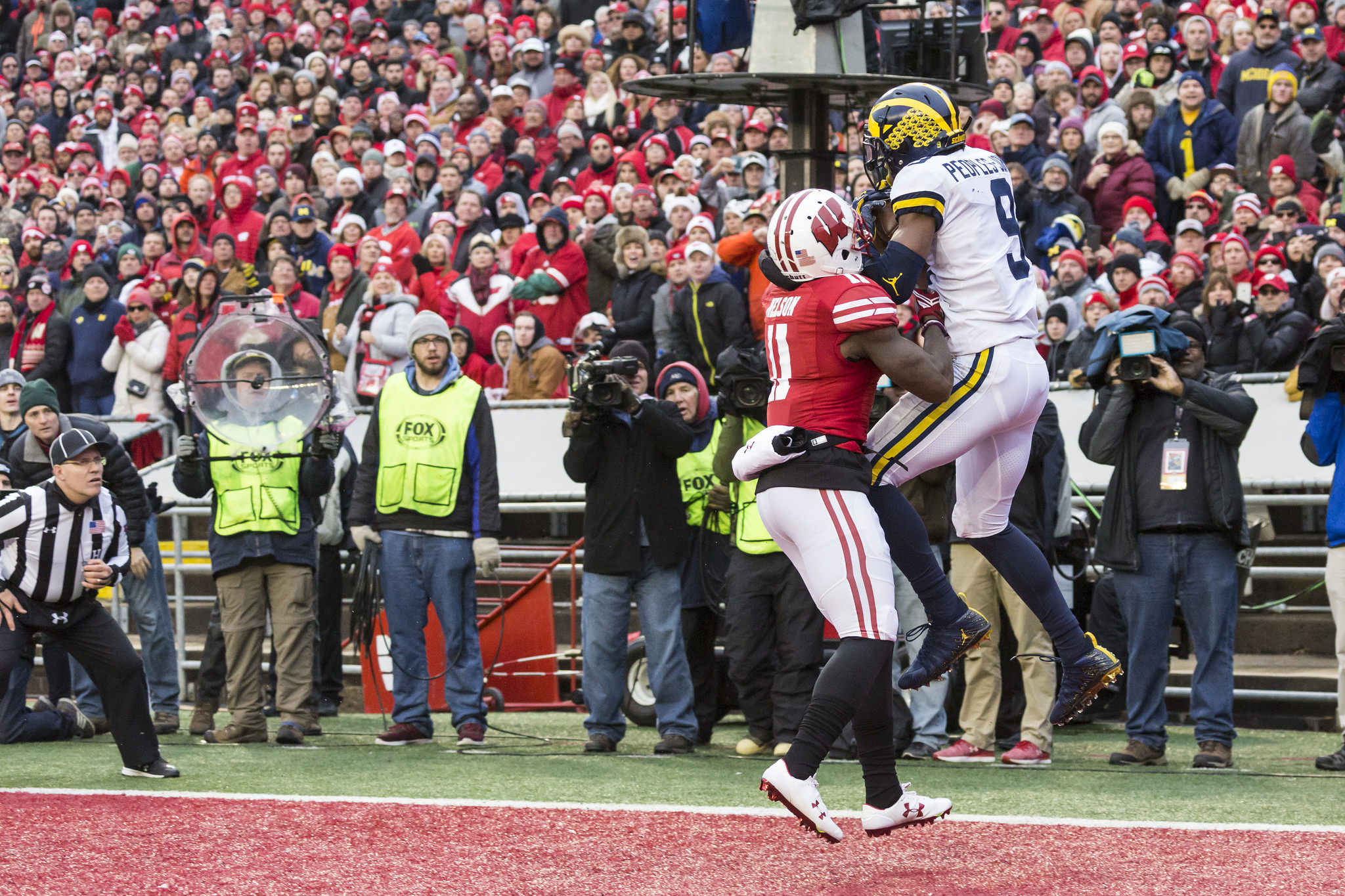 Another Tale of Two Halves: 2017 Wisconsin vs. Michigan Game Recap ...
