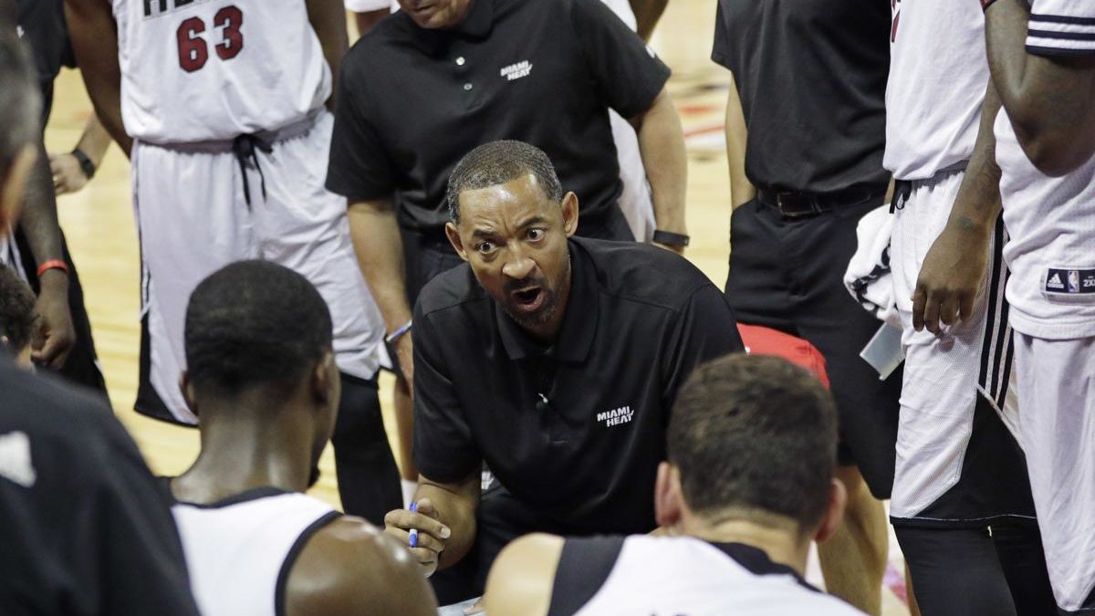 Report: Juwan Howard Named Michigan Men's Basketball Head Coach | MGoFish